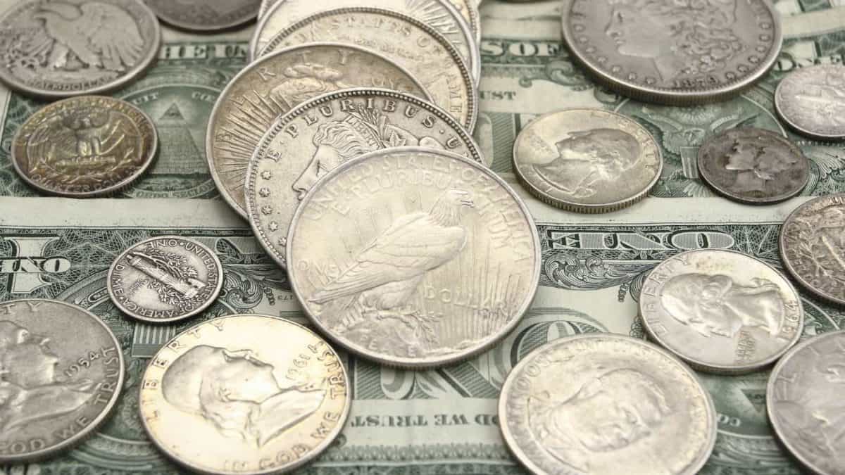 30 Facts About Money That Will Blow Your Mind – Clever Finance